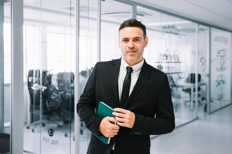 How to Dress Like an Investment Banker: A Guide for Men